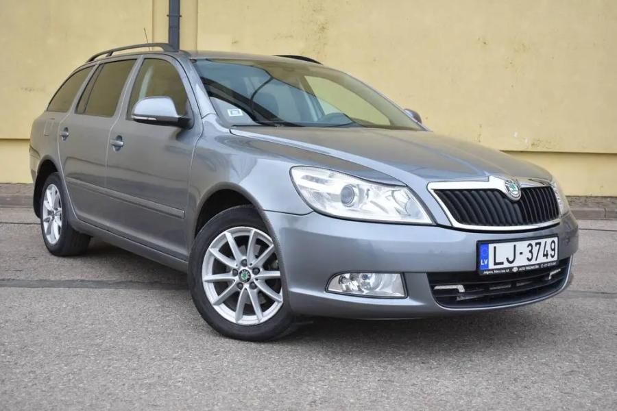 Pelēks Skoda Octavia 2011 Talsi, ar dzinēja tilpumu 1.60 L un nobraukumu 351 tūkst. km par 3000 €, foto 1 vietnē AUTOMOTO.COM.LV