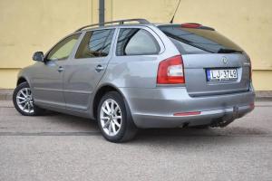 Pelēks Skoda Octavia 2011 Talsi, ar dzinēja tilpumu 1.60 L un nobraukumu 351 tūkst. km par 3000 €, foto 3 vietnē AUTOMOTO.COM.LV