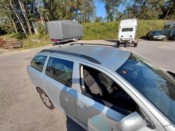 Pelēks Skoda Octavia 2011 Rīga, ar dzinēja tilpumu 2.00 L un nobraukumu 302 tūkst. km par 2750 €, foto 4 vietnē AUTOMOTO.COM.LV