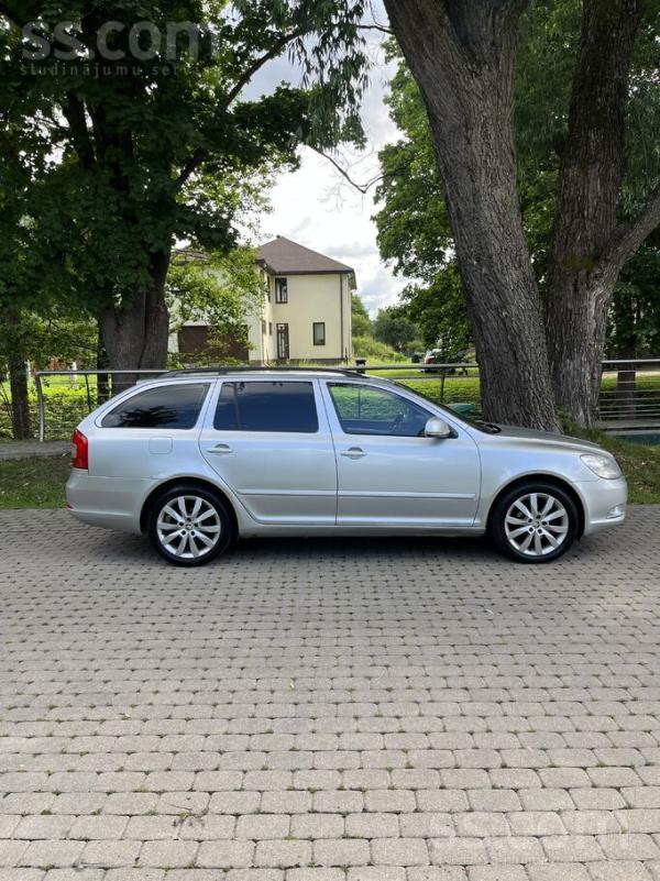 Pelēks Skoda Octavia 2011 Rīga, ar dzinēja tilpumu 1.40 L un nobraukumu 275 tūkst. km par 2400 €, foto 2 vietnē AUTOMOTO.COM.LV