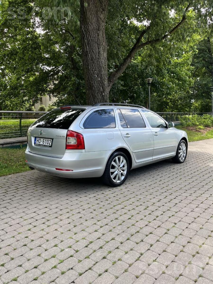 Pelēks Skoda Octavia 2011 Rīga, ar dzinēja tilpumu 1.40 L un nobraukumu 275 tūkst. km par 2400 €, foto 6 vietnē AUTOMOTO.COM.LV