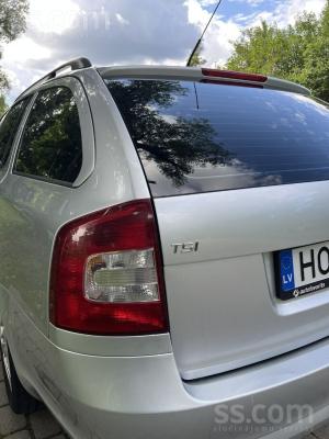 Pelēks Skoda Octavia 2011 Rīga, ar dzinēja tilpumu 1.40 L un nobraukumu 275 tūkst. km par 2400 €, foto 10 vietnē AUTOMOTO.COM.LV