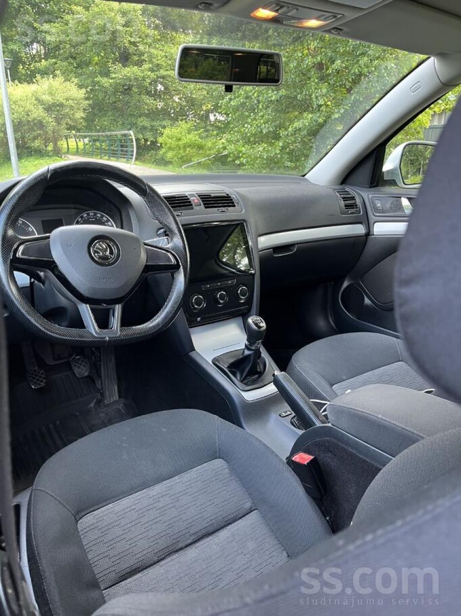 Pelēks Skoda Octavia 2011 Rīga, ar dzinēja tilpumu 1.40 L un nobraukumu 275 tūkst. km par 2400 €, foto 16 vietnē AUTOMOTO.COM.LV