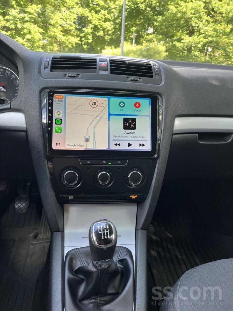 Pelēks Skoda Octavia 2011 Rīga, ar dzinēja tilpumu 1.40 L un nobraukumu 275 tūkst. km par 2400 €, foto 22 vietnē AUTOMOTO.COM.LV
