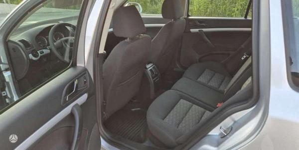 Pelēks Skoda Octavia 2011 Viļņa, ar dzinēja tilpumu 0.00 L un nobraukumu 300 tūkst. km par 2000 €, foto 7 vietnē AUTOMOTO.COM.LV