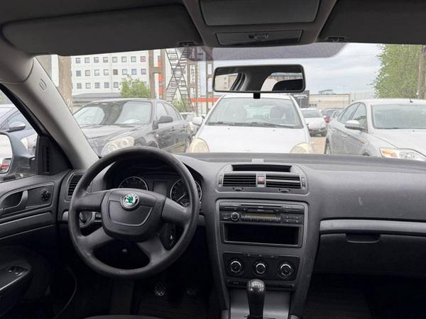 Grey Skoda Octavia 2011 in Tallinn, with an engine capacity of 1.40 L and mileage of 199 thousand km for 799 €, photo 5 on AUTOMOTO.COM.LV