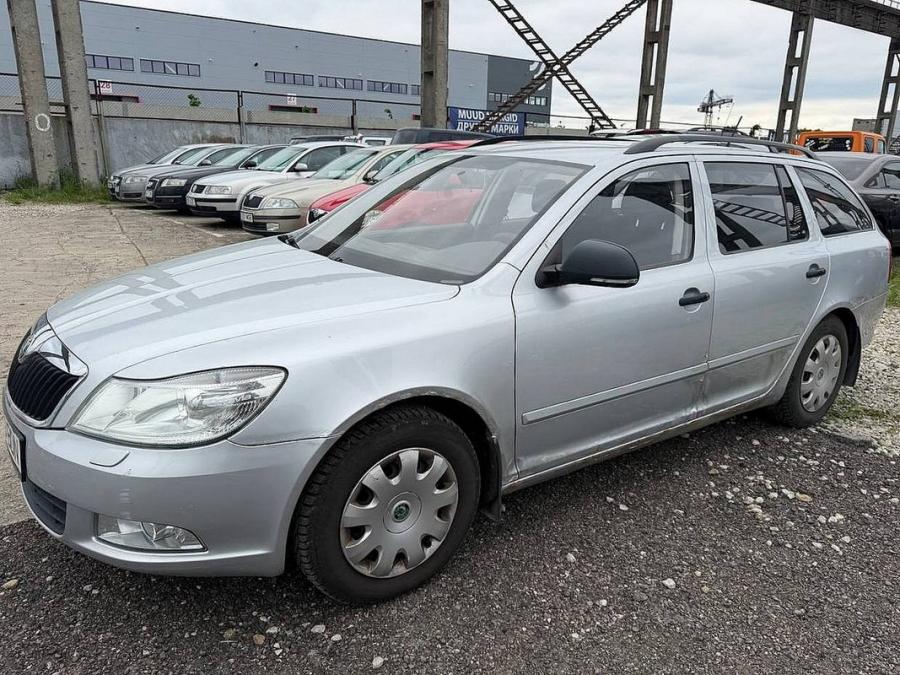 Серый Шкода Октавия 2011 в Таллин, объемом двигателя 1.40 л и пробегом 199 тыс. км за 799 €, фото 10 на AUTOMOTO.COM.LV