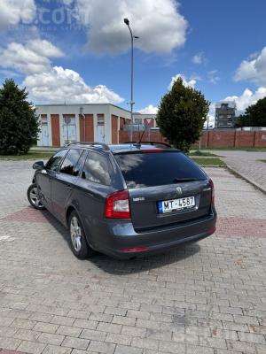 Grey Skoda Octavia 2011 in Riga, with an engine capacity of 2.00 L and mileage of 326 thousand km for 3300 €, photo 6 on AUTOMOTO.COM.LV