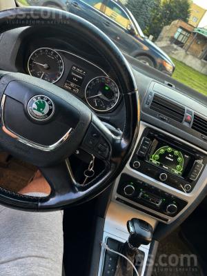 Grey Skoda Octavia 2011 in Riga, with an engine capacity of 2.00 L and mileage of 326 thousand km for 3300 €, photo 8 on AUTOMOTO.COM.LV