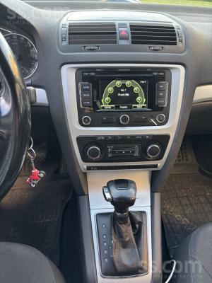 Grey Skoda Octavia 2011 in Riga, with an engine capacity of 2.00 L and mileage of 326 thousand km for 3300 €, photo 7 on AUTOMOTO.COM.LV