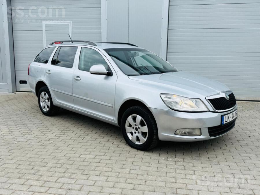 Pelēks Skoda Octavia 2011 Rīga, ar dzinēja tilpumu 1.60 L un nobraukumu 0 tūkst. km par 2350 €, foto 4 vietnē AUTOMOTO.COM.LV