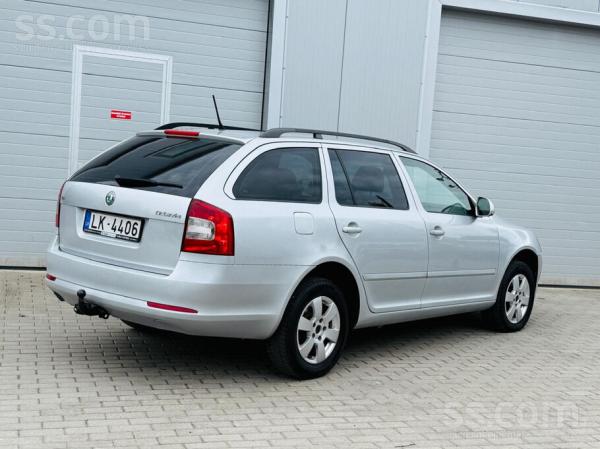 Pelēks Skoda Octavia 2011 Rīga, ar dzinēja tilpumu 1.60 L un nobraukumu 0 tūkst. km par 2350 €, foto 5 vietnē AUTOMOTO.COM.LV
