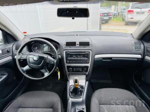 Pelēks Skoda Octavia 2011 Rīga, ar dzinēja tilpumu 1.60 L un nobraukumu 0 tūkst. km par 2350 €, foto 7 vietnē AUTOMOTO.COM.LV