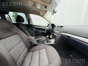 Pelēks Skoda Octavia 2011 Rīga, ar dzinēja tilpumu 1.60 L un nobraukumu 0 tūkst. km par 2350 €, foto 8 vietnē AUTOMOTO.COM.LV