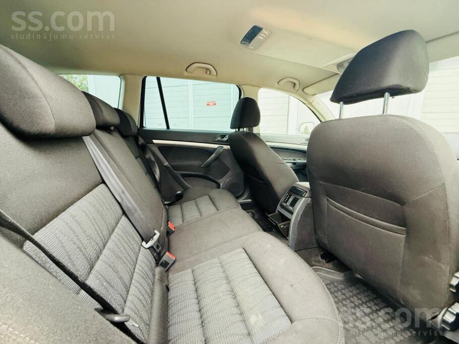 Pelēks Skoda Octavia 2011 Rīga, ar dzinēja tilpumu 1.60 L un nobraukumu 0 tūkst. km par 2350 €, foto 9 vietnē AUTOMOTO.COM.LV
