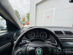 Pelēks Skoda Octavia 2011 Rīga, ar dzinēja tilpumu 1.60 L un nobraukumu 0 tūkst. km par 2350 €, foto 11 vietnē AUTOMOTO.COM.LV