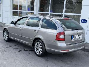 Pelēks Skoda Octavia 2011 Viļņa, ar dzinēja tilpumu 1.39 L un nobraukumu 300 tūkst. km par 1600 €, foto 8 vietnē AUTOMOTO.COM.LV