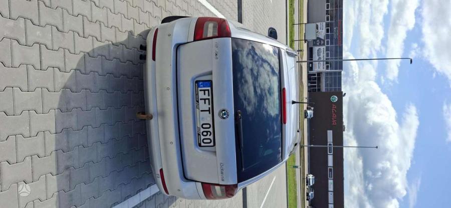 Grey Skoda Octavia 2011 in Taurage, with an engine capacity of 1.60 L and mileage of 400 thousand km for 1800 €, photo 10 on AUTOMOTO.COM.LV