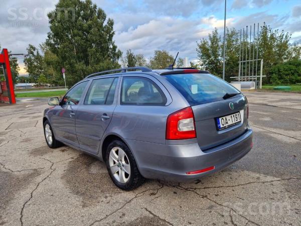 Серый Шкода Октавия 2011 в Рига, объемом двигателя 1.20 л и пробегом 255 тыс. км за 2390 €, фото 4 на AUTOMOTO.COM.LV