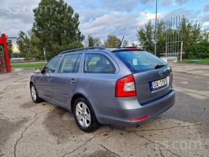 Grey Skoda Octavia 2011 in Riga, with an engine capacity of 1.20 L and mileage of 255 thousand km for 2390 €, photo 4 on AUTOMOTO.COM.LV