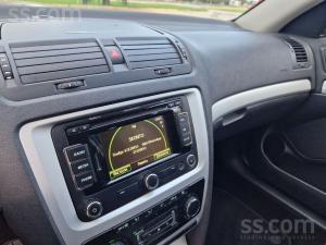 Grey Skoda Octavia 2011 in Riga, with an engine capacity of 1.20 L and mileage of 255 thousand km for 2390 €, photo 11 on AUTOMOTO.COM.LV