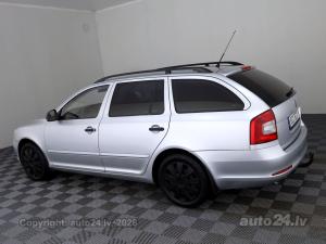 Grey Skoda Octavia 2011 in Tallinn, with an engine capacity of 1.20 L and mileage of 319 thousand km for 1399 €, photo 5 on AUTOMOTO.COM.LV