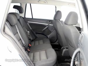 Grey Skoda Octavia 2011 in Tallinn, with an engine capacity of 1.20 L and mileage of 319 thousand km for 1399 €, photo 8 on AUTOMOTO.COM.LV