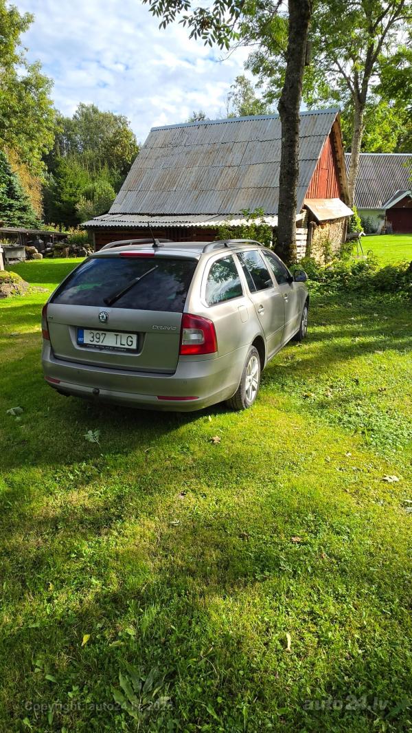 Pelēks Skoda Octavia 2011 Tallina, ar dzinēja tilpumu 2.00 L un nobraukumu 606 tūkst. km par 650 €, foto 4 vietnē AUTOMOTO.COM.LV