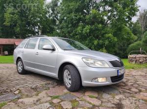 Серый Шкода Октавия 2011 в Айзкраукле, объемом двигателя 1.60 л и пробегом 360 тыс. км за 2000 €, фото  на AUTOMOTO.COM.LV