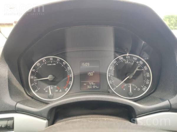 Pelēks Skoda Octavia 2011 Aizkraukle, ar dzinēja tilpumu 1.60 L un nobraukumu 360 tūkst. km par 2000 €, foto 7 vietnē AUTOMOTO.COM.LV