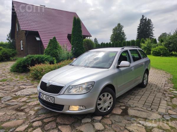 Skoda Octavia 2011 Aizkraukle vietnē Pelēks Skoda Octavia 2011 Aizkraukle, ar dzinēja tilpumu 1.60 L un nobraukumu 360 tūkst. km par 2000 €, foto 3 vietnē AUTOMOTO.COM.LV