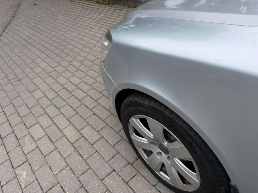 Grey Skoda Octavia 2011 in Vilnius, with an engine capacity of 2.00 L and mileage of 290 thousand km for 2900 €, photo 14 on AUTOMOTO.COM.LV