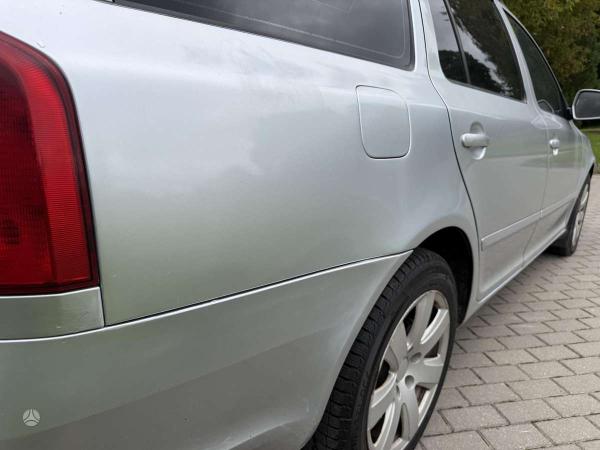 Pelēks Skoda Octavia 2011 Viļņa, ar dzinēja tilpumu 2.00 L un nobraukumu 287 tūkst. km par 2850 €, foto 10 vietnē AUTOMOTO.COM.LV