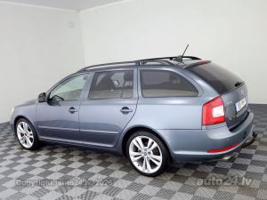 Pelēks Skoda Octavia 2011 Tallina, ar dzinēja tilpumu 2.00 L un nobraukumu 242 tūkst. km par 3499 €, foto 5 vietnē AUTOMOTO.COM.LV