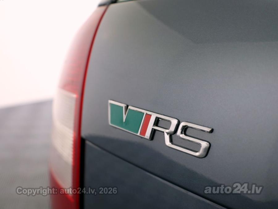 Pelēks Skoda Octavia 2011 Tallina, ar dzinēja tilpumu 2.00 L un nobraukumu 242 tūkst. km par 3499 €, foto 13 vietnē AUTOMOTO.COM.LV