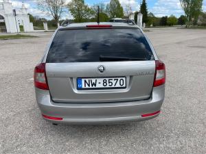 Grey Skoda Octavia 2012 in Preili, with an engine capacity of 1.60 L and mileage of 334 thousand km for 3400 €, photo 6 on AUTOMOTO.COM.LV