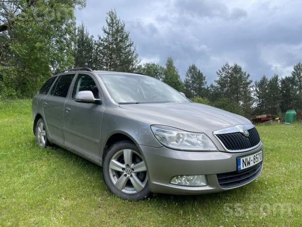 Pelēks Skoda Octavia 2012 Preiļi, ar dzinēja tilpumu 1.60 L un nobraukumu 334 tūkst. km par 3300 €, foto 4 vietnē AUTOMOTO.COM.LV