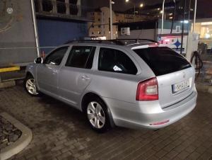 Pelēks Skoda Octavia 2012 Viļņa, ar dzinēja tilpumu 1.97 L un nobraukumu 445 tūkst. km par 3100 €, foto 4 vietnē AUTOMOTO.COM.LV