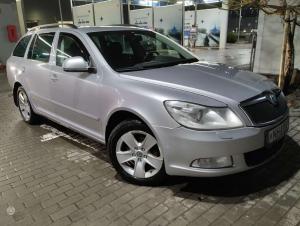 Pelēks Skoda Octavia 2012 Viļņa, ar dzinēja tilpumu 1.97 L un nobraukumu 445 tūkst. km par 3100 €, foto 5 vietnē AUTOMOTO.COM.LV