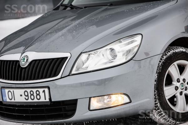 Pelēks Skoda Octavia 2012 Jelgava, ar dzinēja tilpumu 1.60 L un nobraukumu 0 tūkst. km par 5190 €, foto 3 vietnē AUTOMOTO.COM.LV