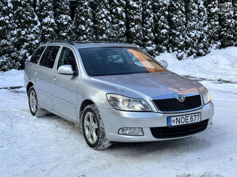 Pelēks Skoda Octavia 2012 Viļņa, ar dzinēja tilpumu 1.60 L un nobraukumu 506 tūkst. km par 1400 €, foto 4 vietnē AUTOMOTO.COM.LV