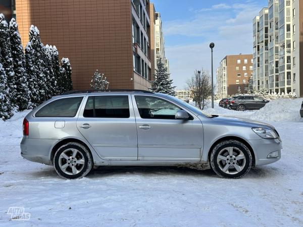 Pelēks Skoda Octavia 2012 Viļņa, ar dzinēja tilpumu 1.60 L un nobraukumu 506 tūkst. km par 1400 €, foto 5 vietnē AUTOMOTO.COM.LV