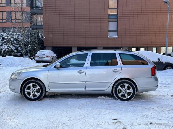 Pelēks Skoda Octavia 2012 Viļņa, ar dzinēja tilpumu 1.60 L un nobraukumu 506 tūkst. km par 1400 €, foto 9 vietnē AUTOMOTO.COM.LV