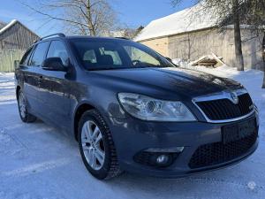 Grey Skoda Octavia 2012 in Raseiniai, with an engine capacity of 2.00 L and mileage of 278 thousand km for 2900 €, photo 2 on AUTOMOTO.COM.LV