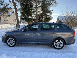 Grey Skoda Octavia 2012 in Raseiniai, with an engine capacity of 2.00 L and mileage of 278 thousand km for 2900 €, photo 5 on AUTOMOTO.COM.LV