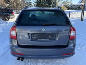 Grey Skoda Octavia 2012 in Raseiniai, with an engine capacity of 2.00 L and mileage of 278 thousand km for 2900 €, photo 8 on AUTOMOTO.COM.LV