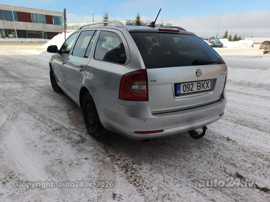 Pelēks Skoda Octavia 2012 Tallina, ar dzinēja tilpumu 2.00 L un nobraukumu 280 tūkst. km par 5800 €, foto 1 vietnē AUTOMOTO.COM.LV