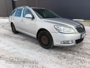 Pelēks Skoda Octavia 2012 Tallina, ar dzinēja tilpumu 2.00 L un nobraukumu 280 tūkst. km par 5800 €, foto 4 vietnē AUTOMOTO.COM.LV