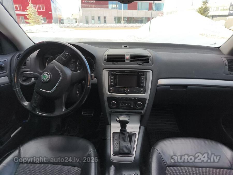 Pelēks Skoda Octavia 2012 Tallina, ar dzinēja tilpumu 2.00 L un nobraukumu 280 tūkst. km par 5800 €, foto 7 vietnē AUTOMOTO.COM.LV