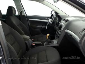Grey Skoda Octavia 2012 in Tallinn, with an engine capacity of 1.40 L and mileage of 254 thousand km for 1499 €, photo 6 on AUTOMOTO.COM.LV